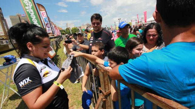 Suany Martínez se robó el corazón de los fanáticos | Dakar por Bolivia