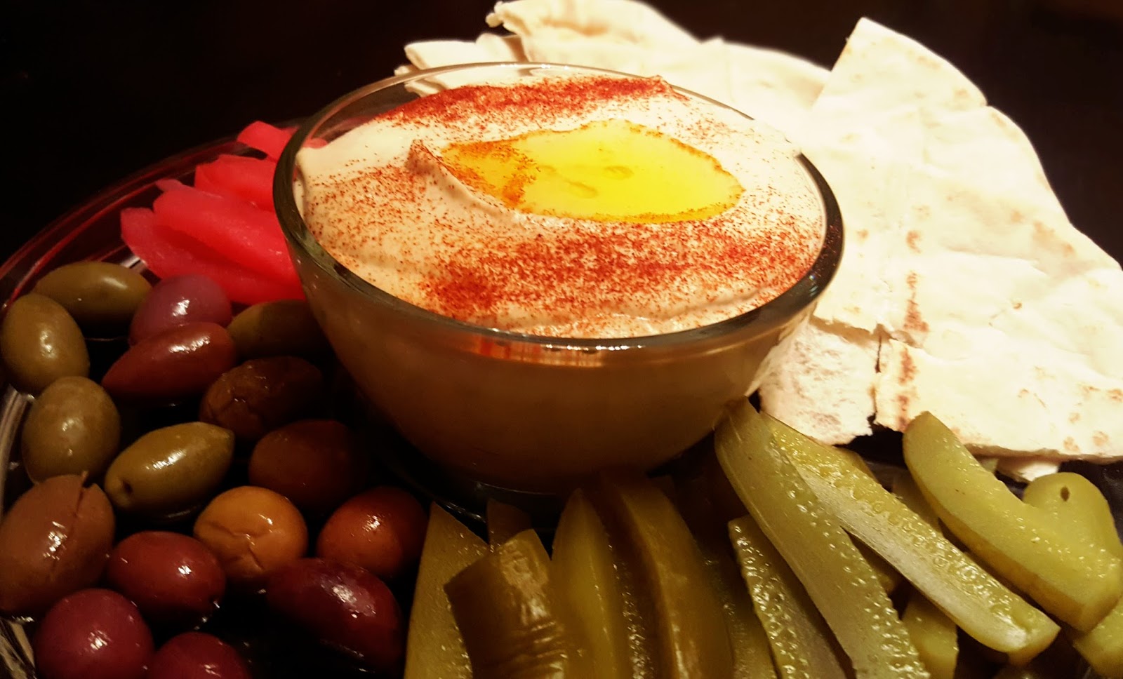 Mini Slice of Farm: Homemade hummus in less than 30 seconds!!