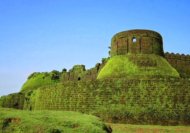 Mirjan Fort Sirsi Attractions