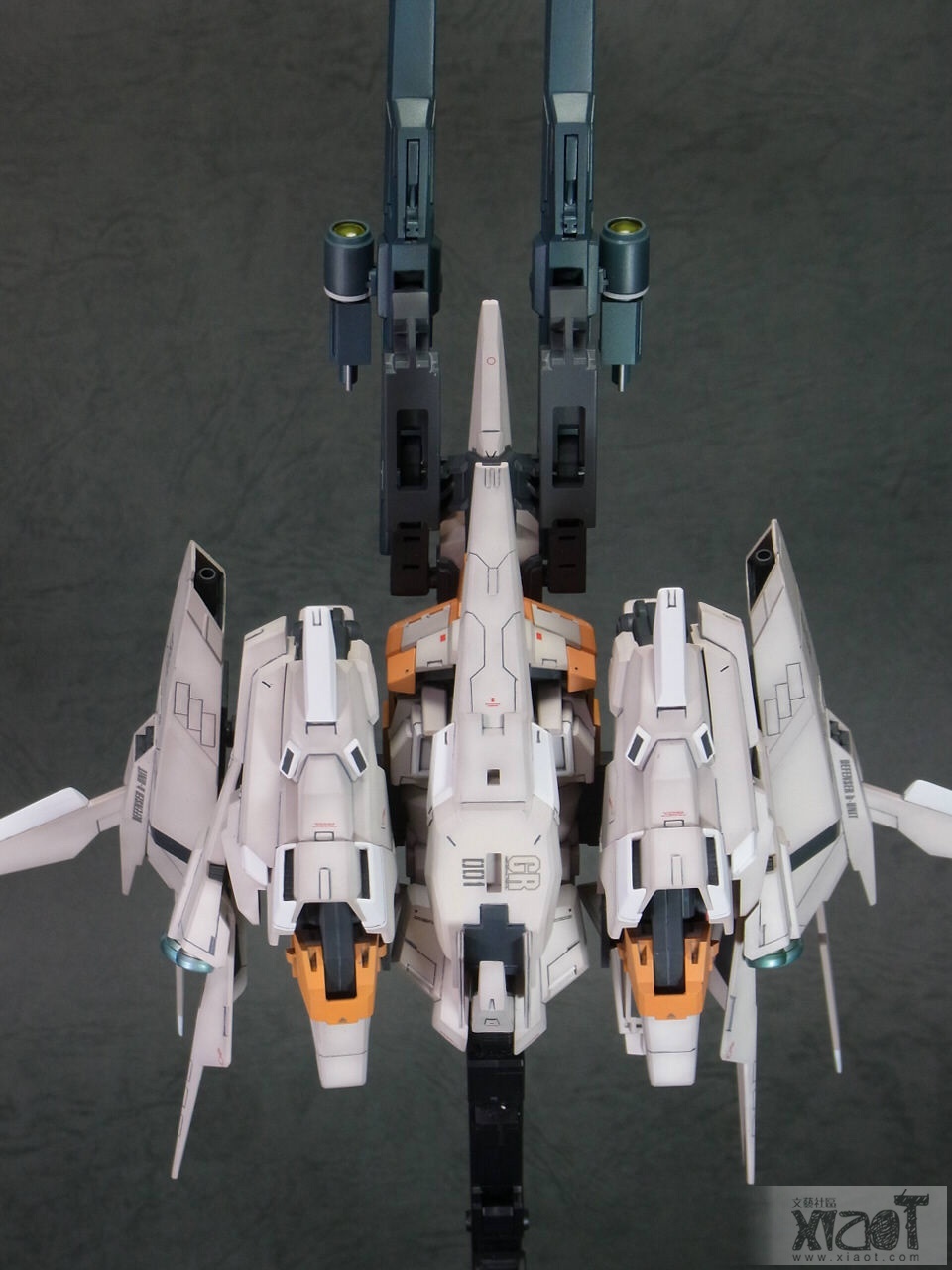 GUNDAM GUY: HGUC 1/144 RGZ-95C ReZEL [Commander Type] - Customized Build