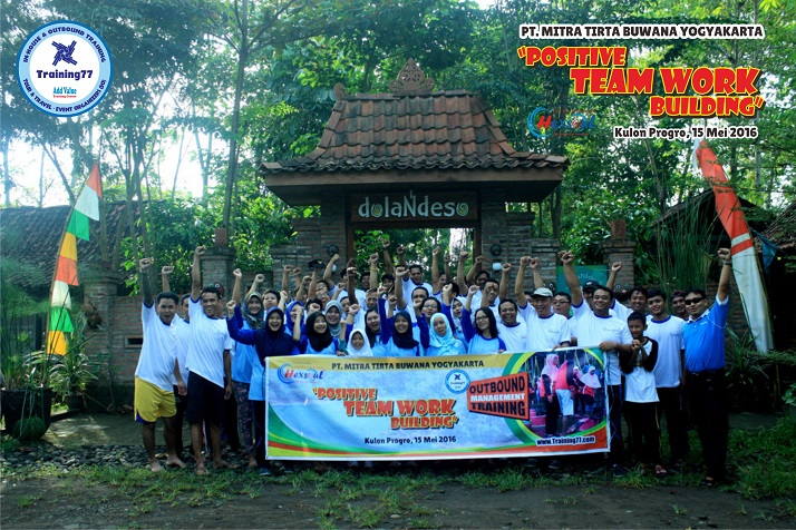 Asiknya Refreshing di Dolan Deso Boro bersama Rekan-Rekan Hexsoul