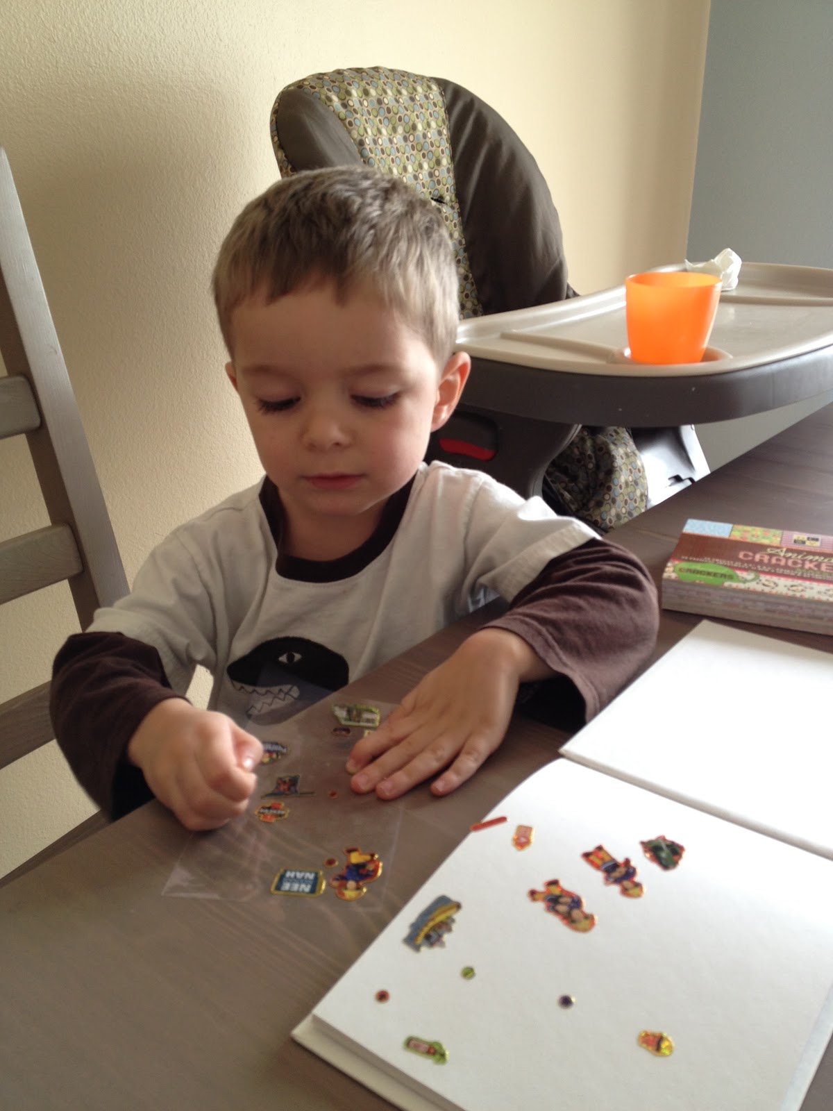 10 minute sticker album for (hopefully!) hours of fun.