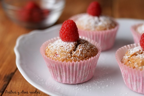 Postres y otras recetas: Cupcakes de frambuesa