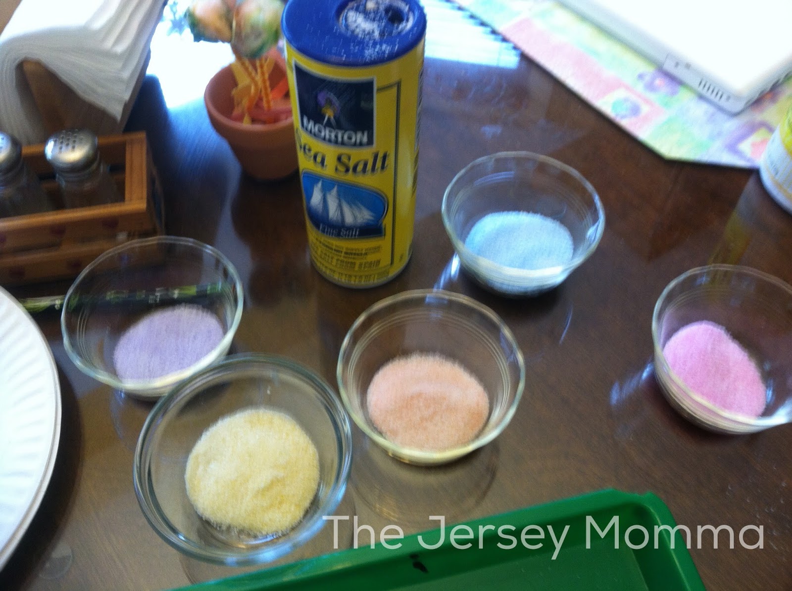 Make Your Own Chalk Sand Art : DIY Tutorial | The Jersey Momma