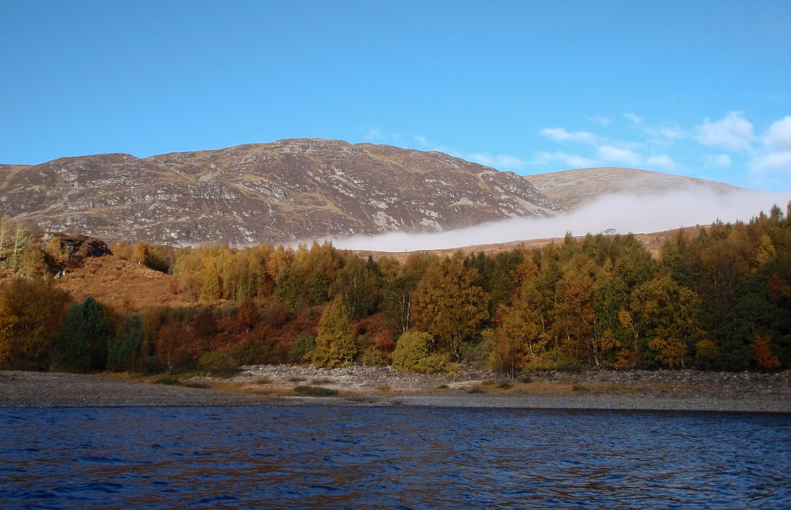 Mountain and Sea Scotland: Kayaking Loch Laggan