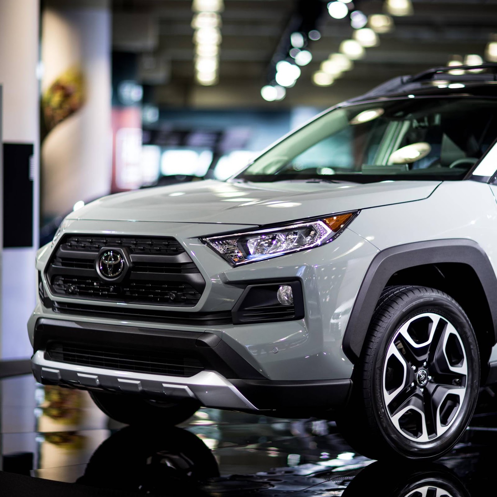 Toyota RAV4 2019 é apresentada em Nova York - fotos