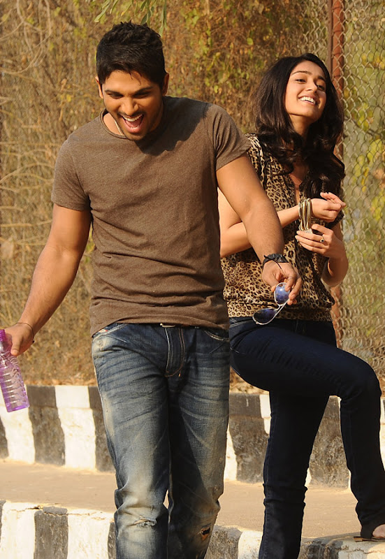 cinemaworld: Julayi Movie Latest Photo Gallery