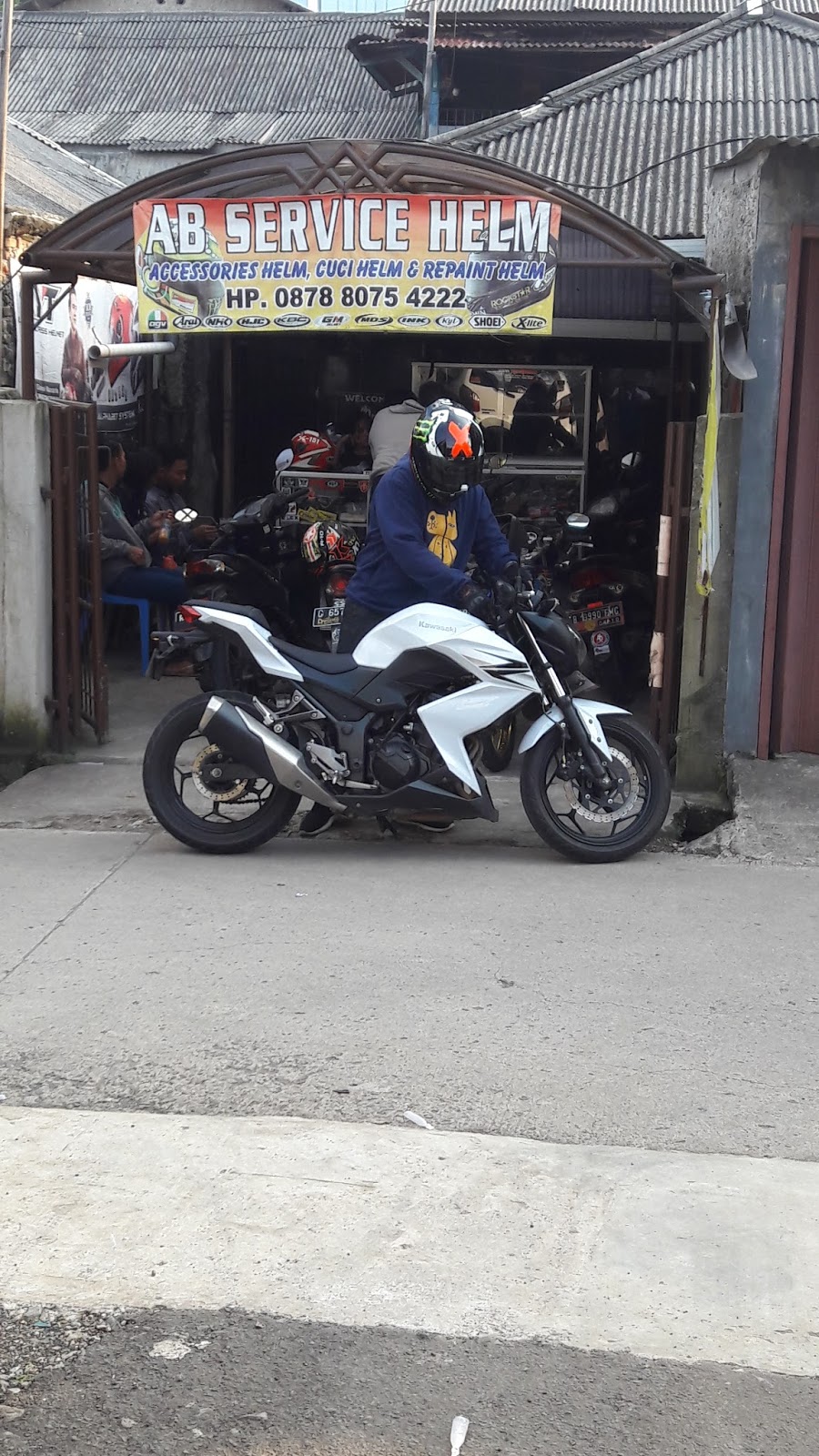 Suku Cadang Helm - Bengkel Helm: SERVICE HELM