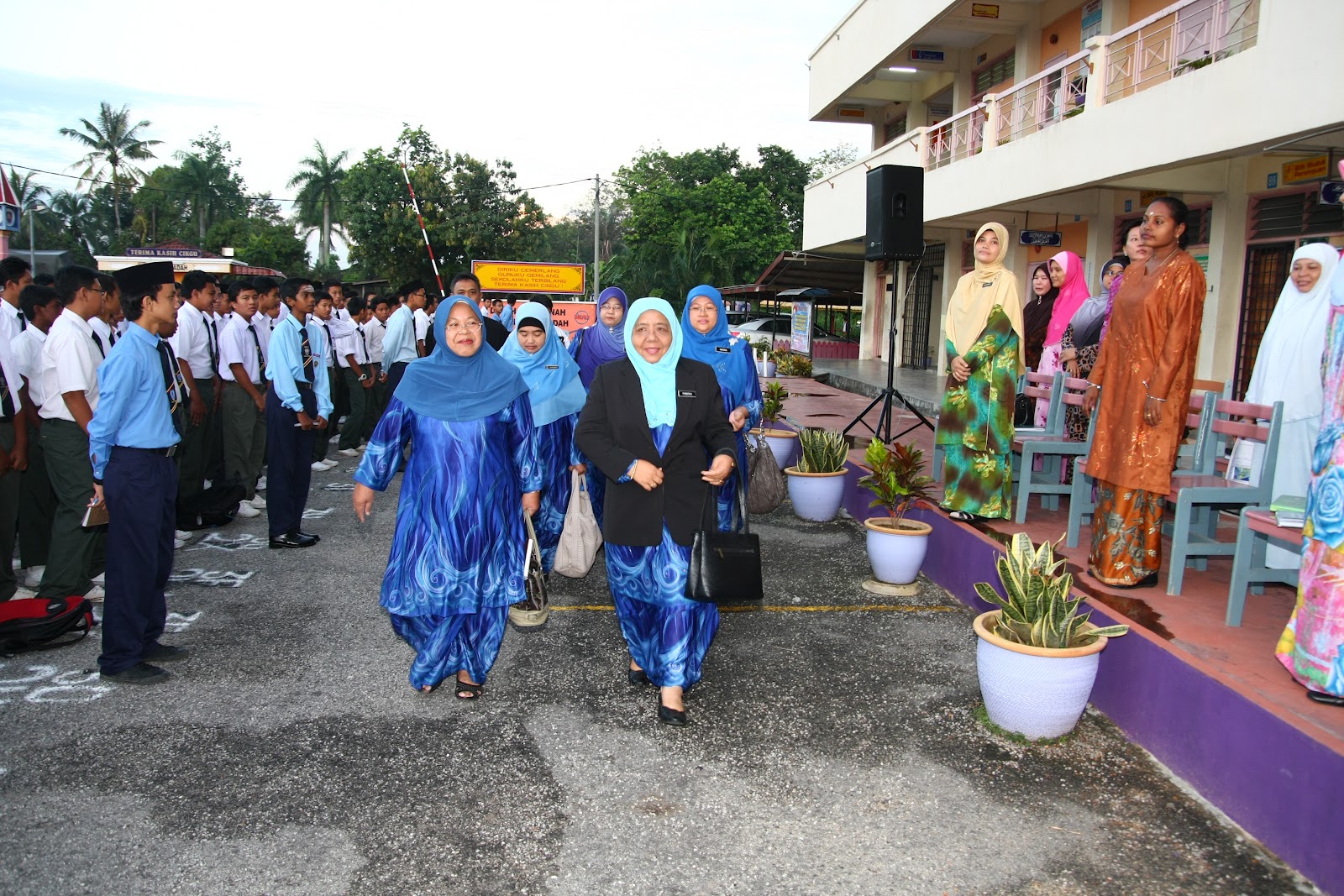 SMK MERU KLANG: PRA PELANCARAN 'EDISI KHAS 30 TAHUN SMK MERU DAN ...