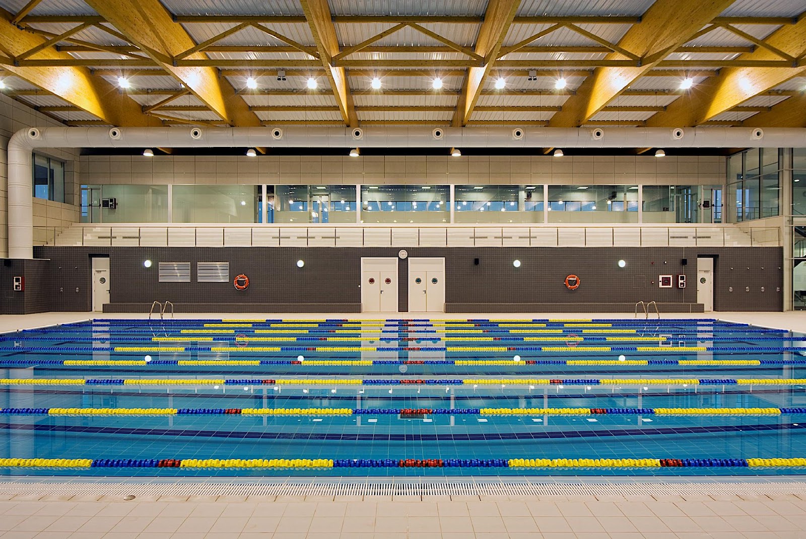 Cubiertas cerramientos Cucel: Casos de éxito: Piscina Municipal ...