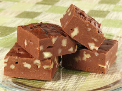 Mrs. Fields Chocolate Walnut Fudge ~ Fabulous Famous Recipes