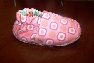 Pink Stitches: An Easier Shoe Pattern