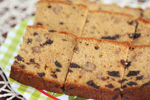 My Kitchen Snippets: Prune and Walnut Butter Cake
