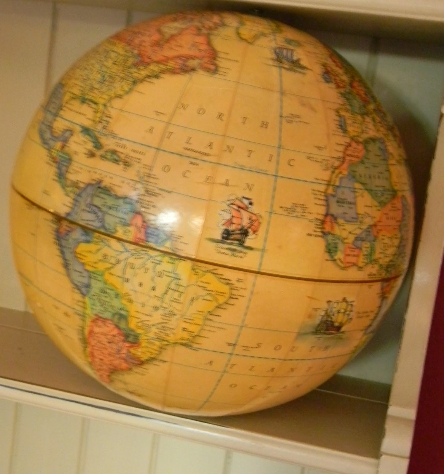 Forever Decorating!: Map Vignette!