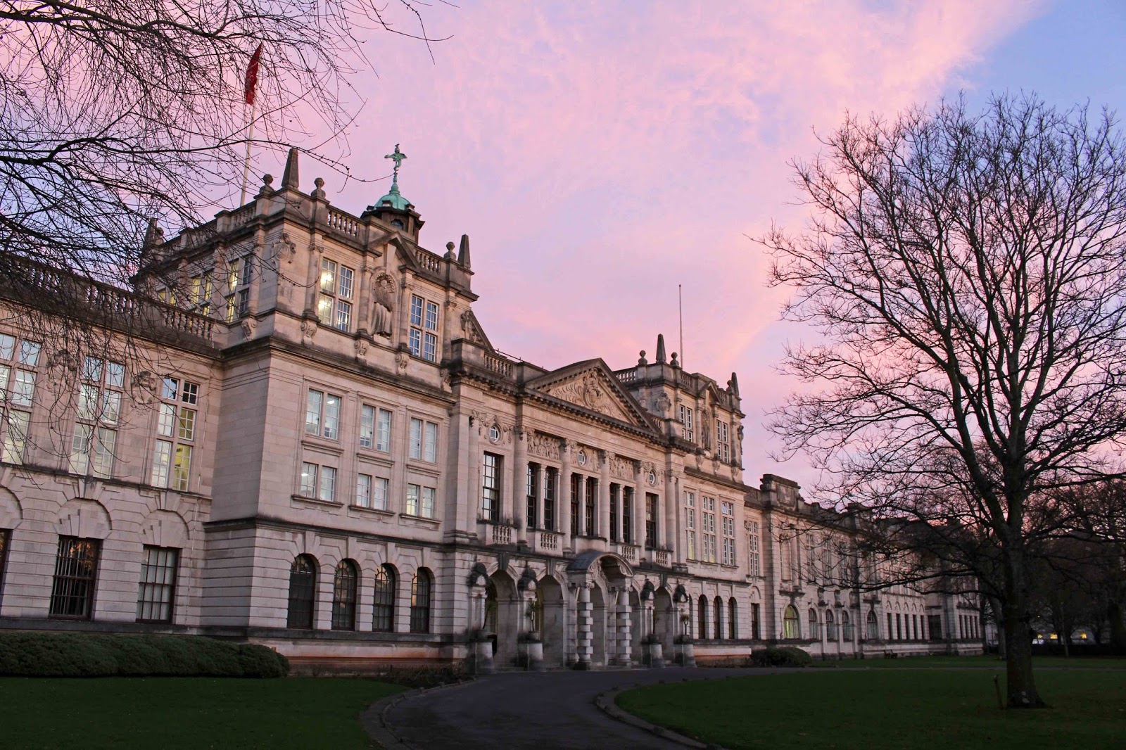 sconzani: Cardiff University: Main Building