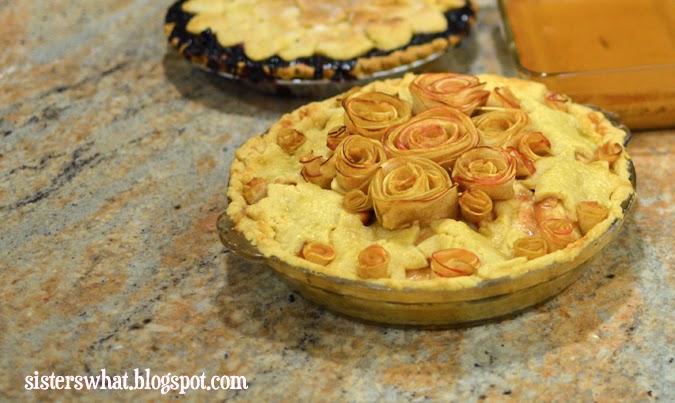 Apple Rosette Pie - Sisters, What!