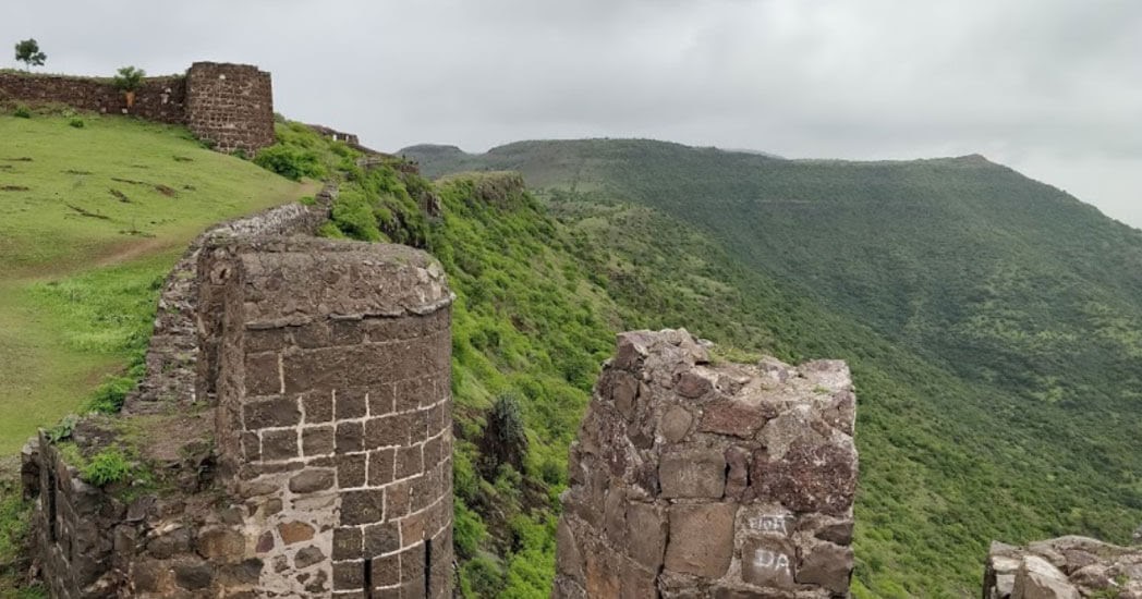 मल्हारगड किल्ला