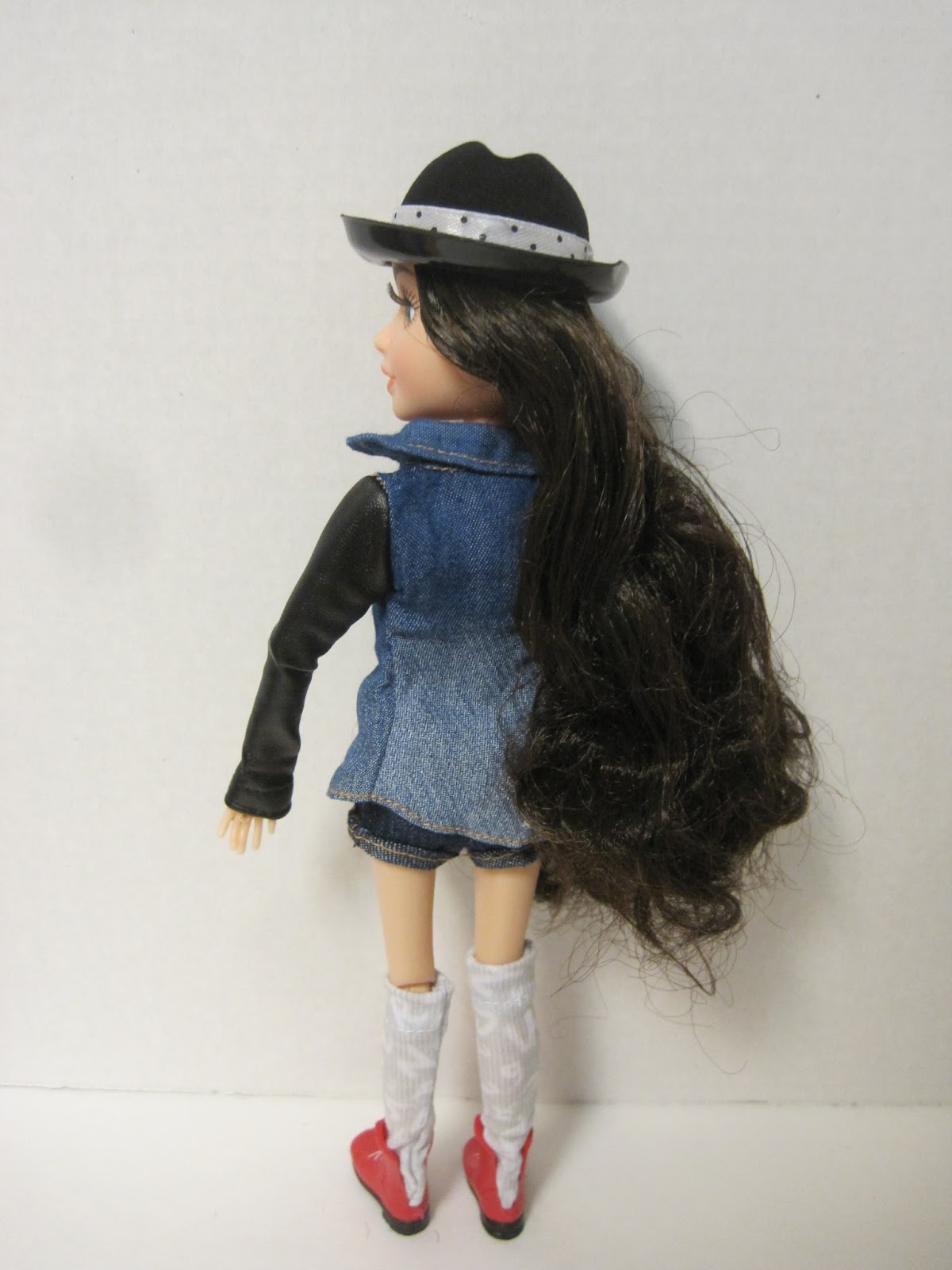 Never Grow Up: A Mom's Guide to Dolls and More: Project MC2 McKeyla ...