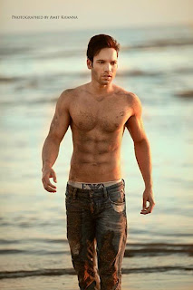 Shirtless Bollywood Men: Vikas Verma