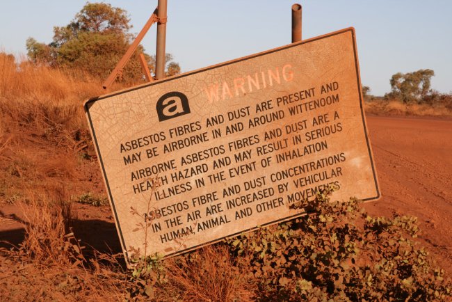 Warning Signs That Are Really Scary (28 Pics)