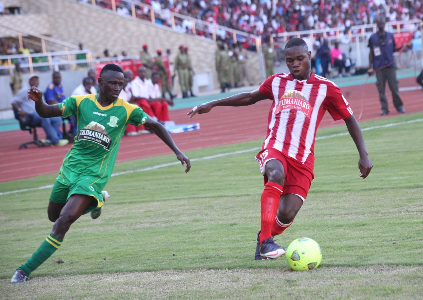 Shaffih Dauda in Sports.: MPAMBANO WA SIMBA NA YANGA KATIKA PICHA.