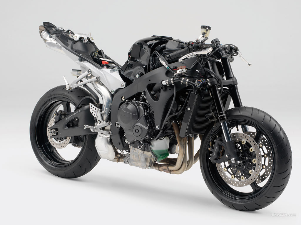 motorcycle: honda CBR600RR