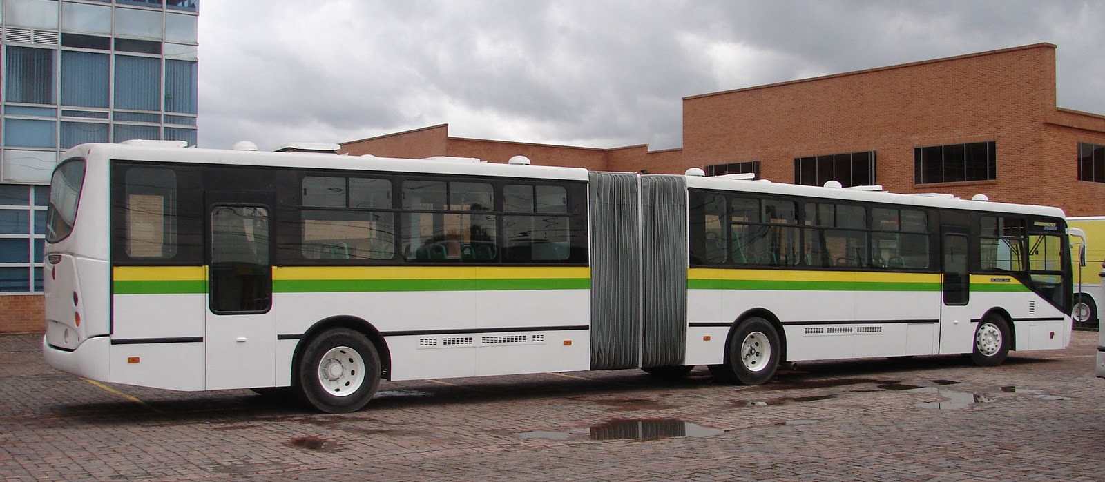 Noticias Tránsito y Transporte: Metroplús no estará integrado hasta el 2013