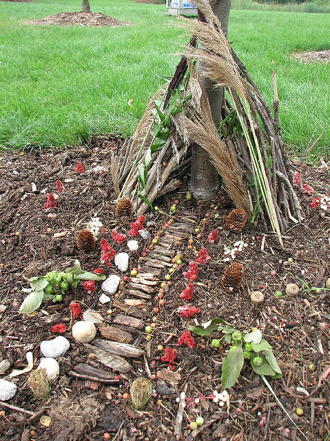 how to build fairy houses!