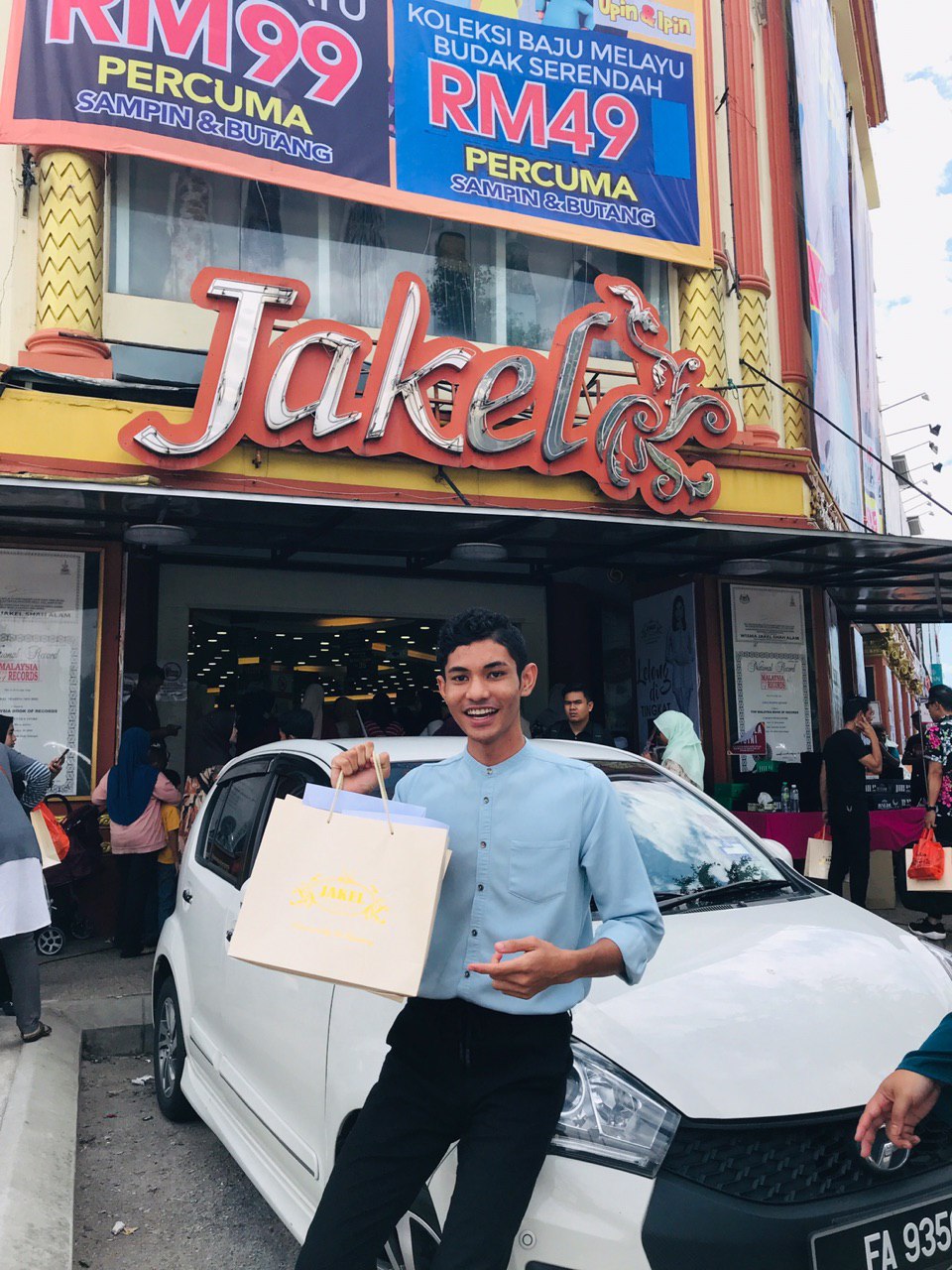 BERBELANJA DI JAKEL, PILIHAN RAKYAT MALAYSIA - vainz story