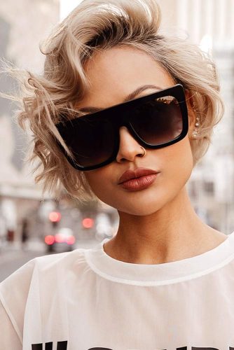 11 Best Short Haircuts for Wavy Hair in 2019
