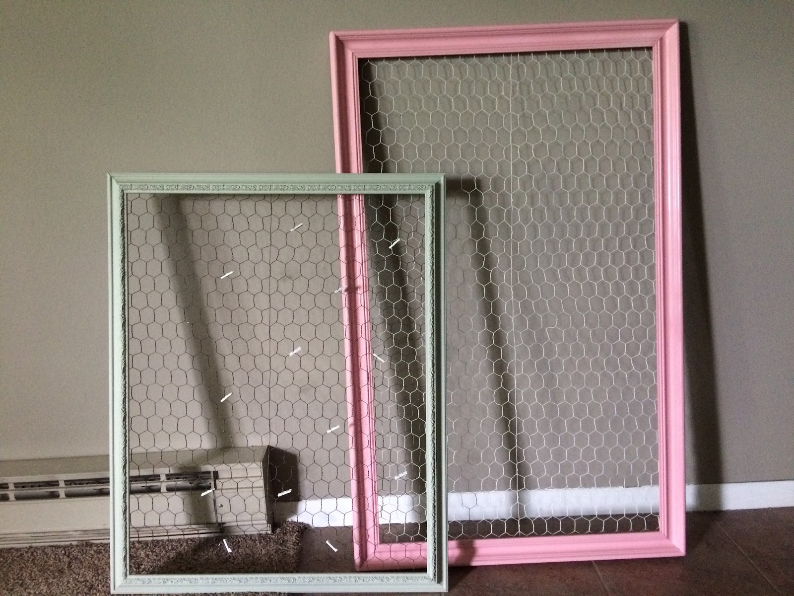 Easy and Cheap DIY Chicken Wire Frames