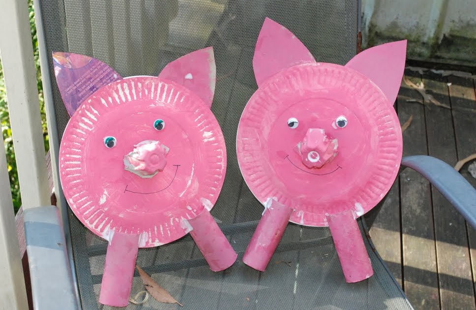 A BUNCH OF KEYS: Paper Plate Pig