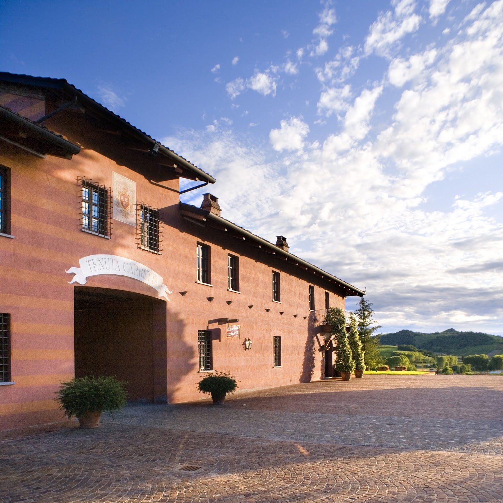 Adriano Salvi : Tenuta Carretta (Piobesi d’Alba) compie 550 anni