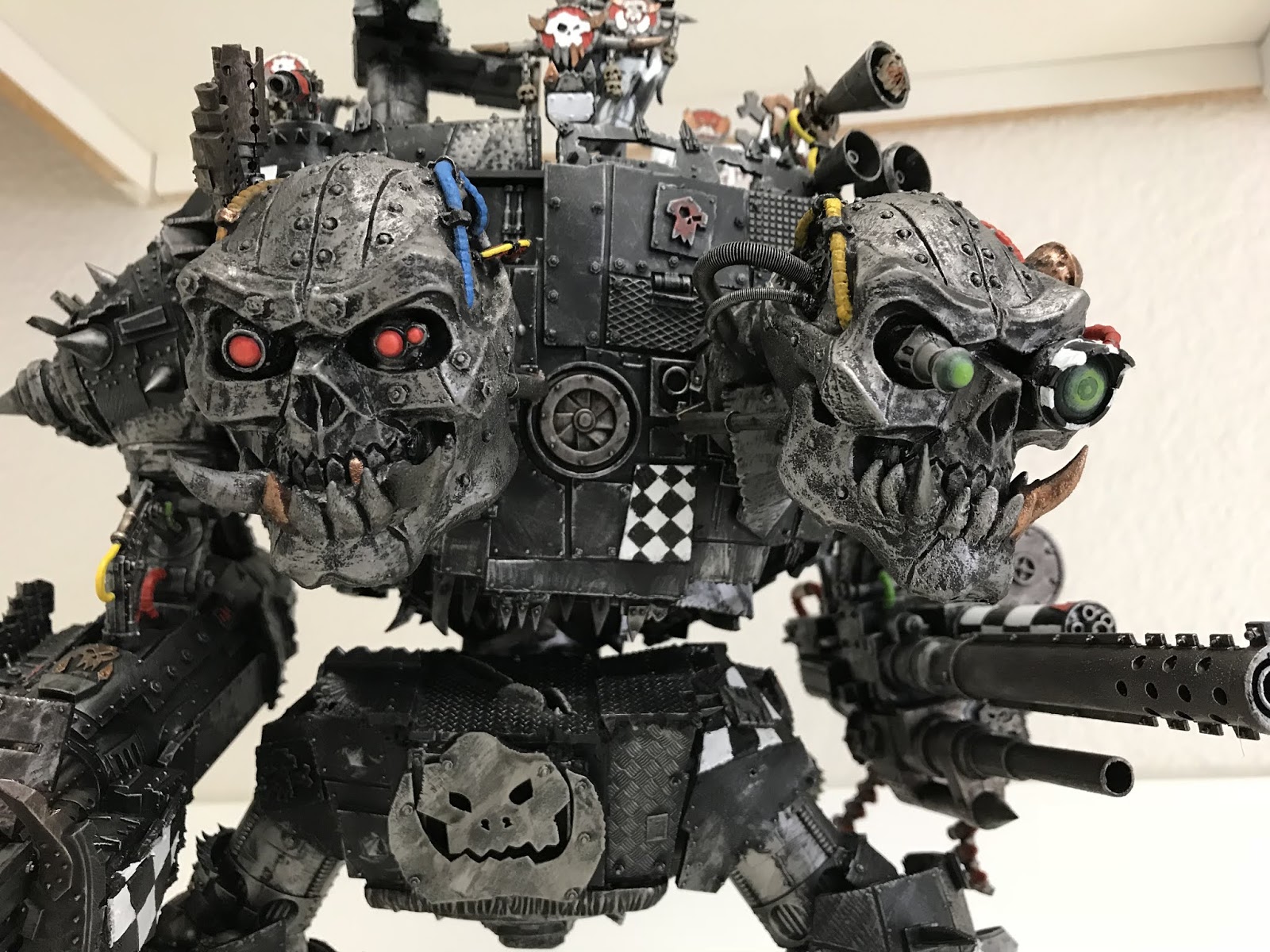 What's On Your Table: Da Gork-n-Mork Stompa - Faeit 212