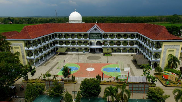 Cikgu MIDAD's missADVENTURES....!: Pesantren - Pondok Madani - a ...