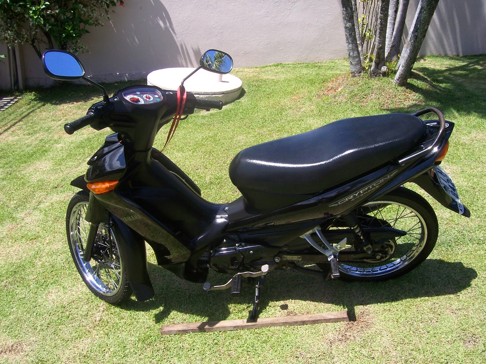 APAVEL - Aparecida Veículos Ltda.: Crypton t 115 C/Partida elétrica ...