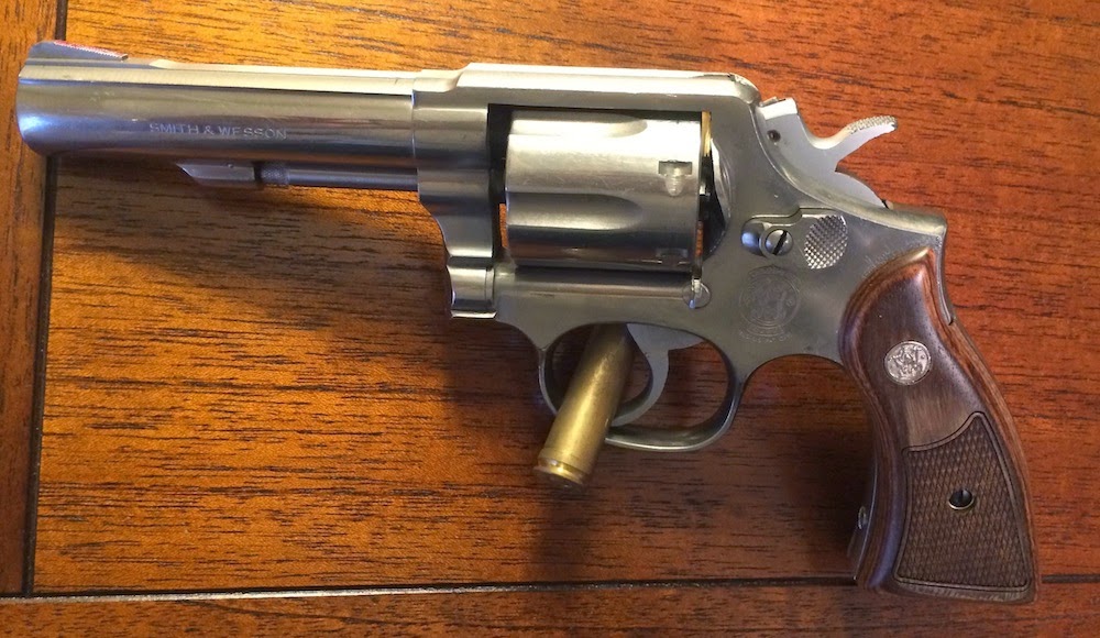 S&W Model 64 - The Perfect .38? | Defensive Carry