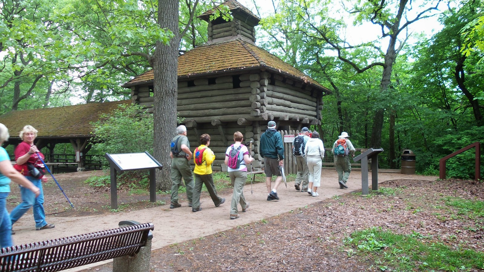 Hike Starved Rock: May 29, 2014 Matthiessen Park