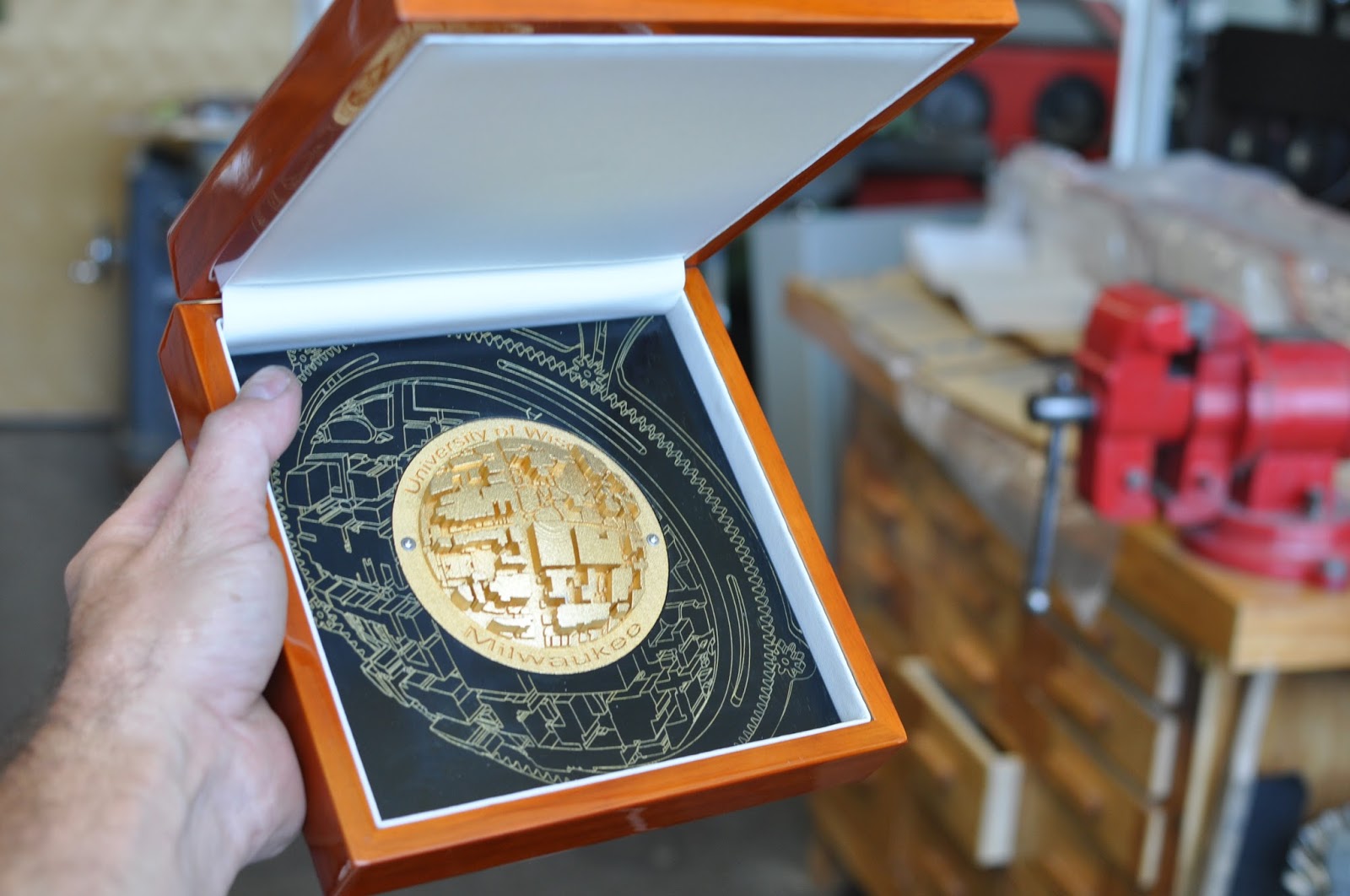 handverker: medallion/paperweight: completed