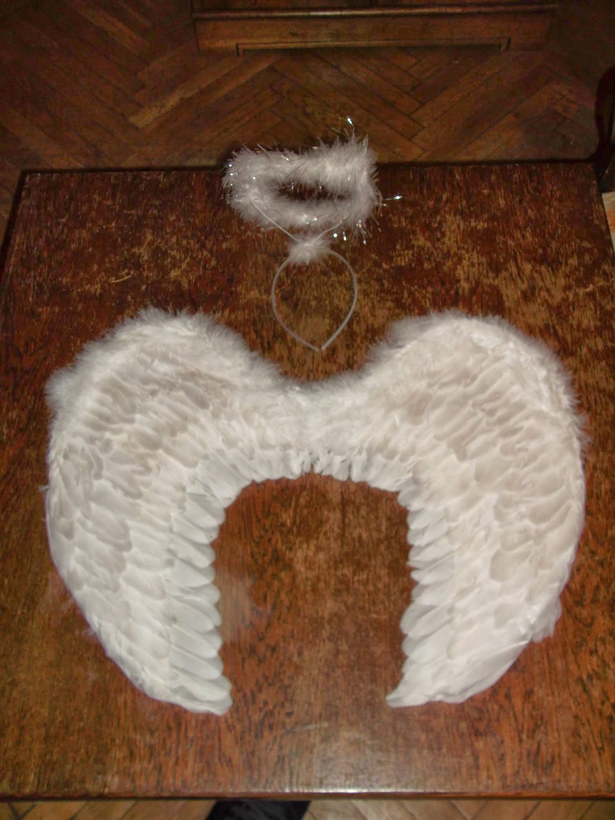 COSTUME MICHI MANOLE: Aripi de inger. Chimono, evantai, umbrela ...