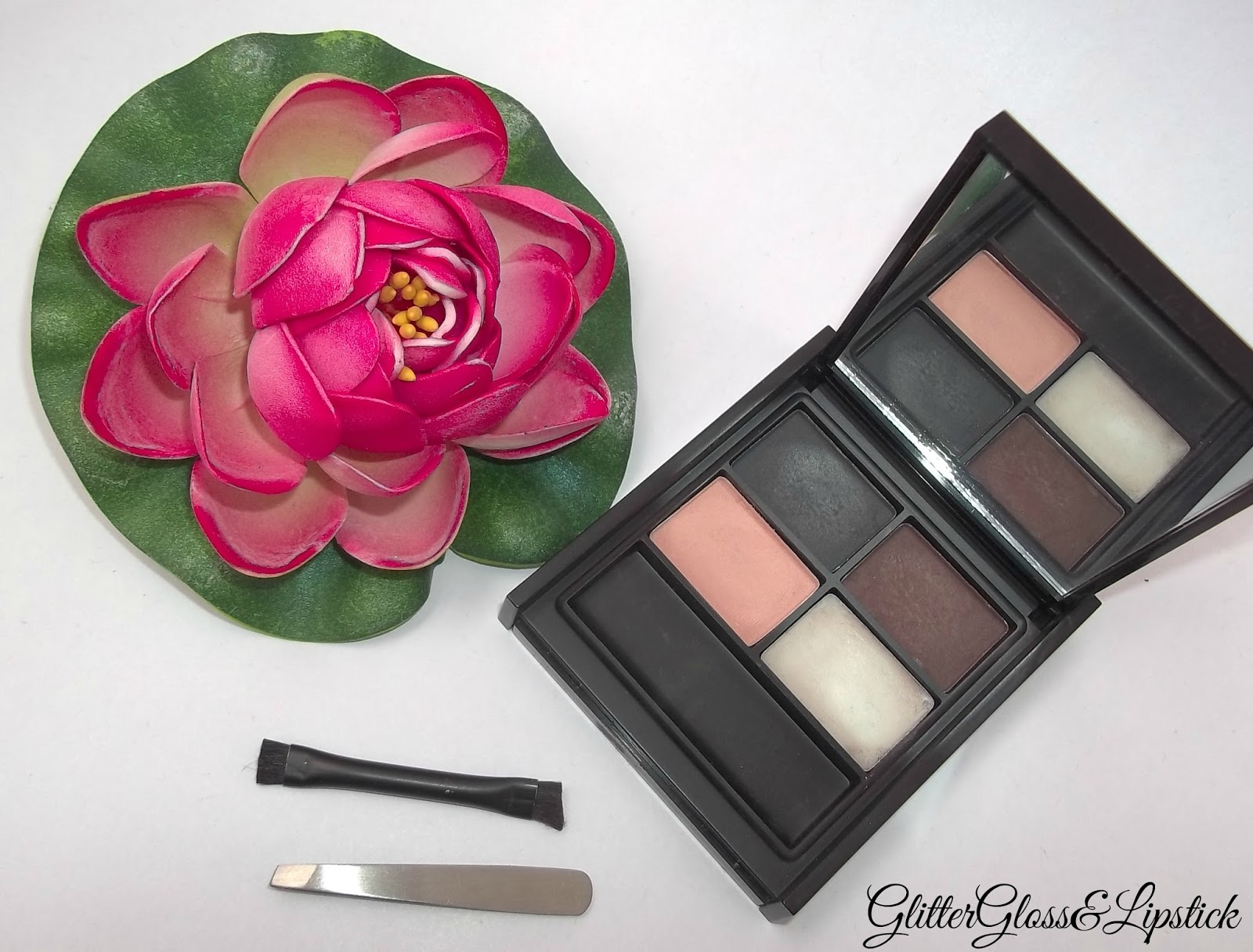 GLITTER GLOSS AND LIPSTICK: REVIEW - MUA PRO-BROW ULTIMATE EYEBROW KIT ...