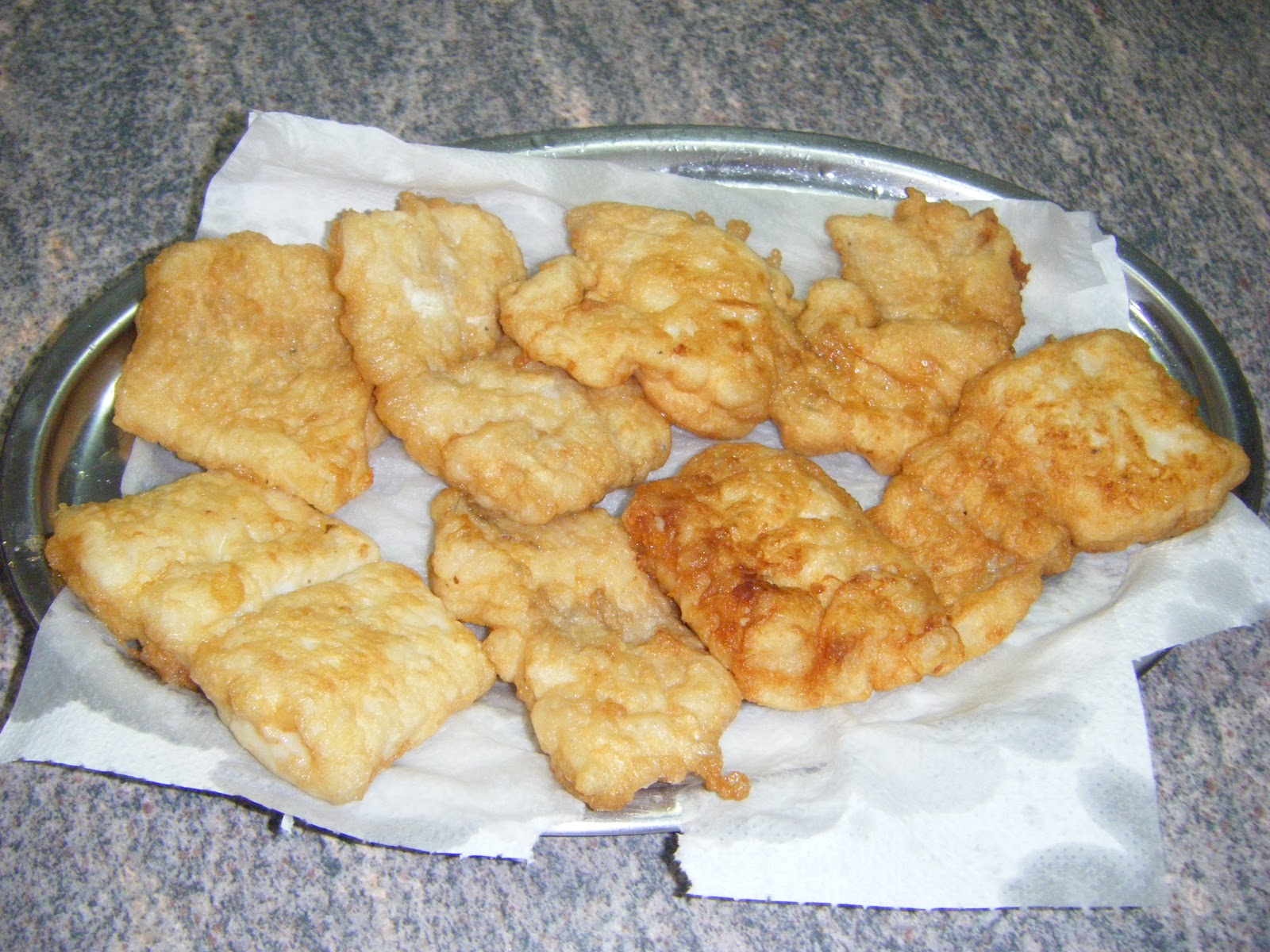 Recetas ricas de Yinda: MERLUZA REBOZADA EN SALSA