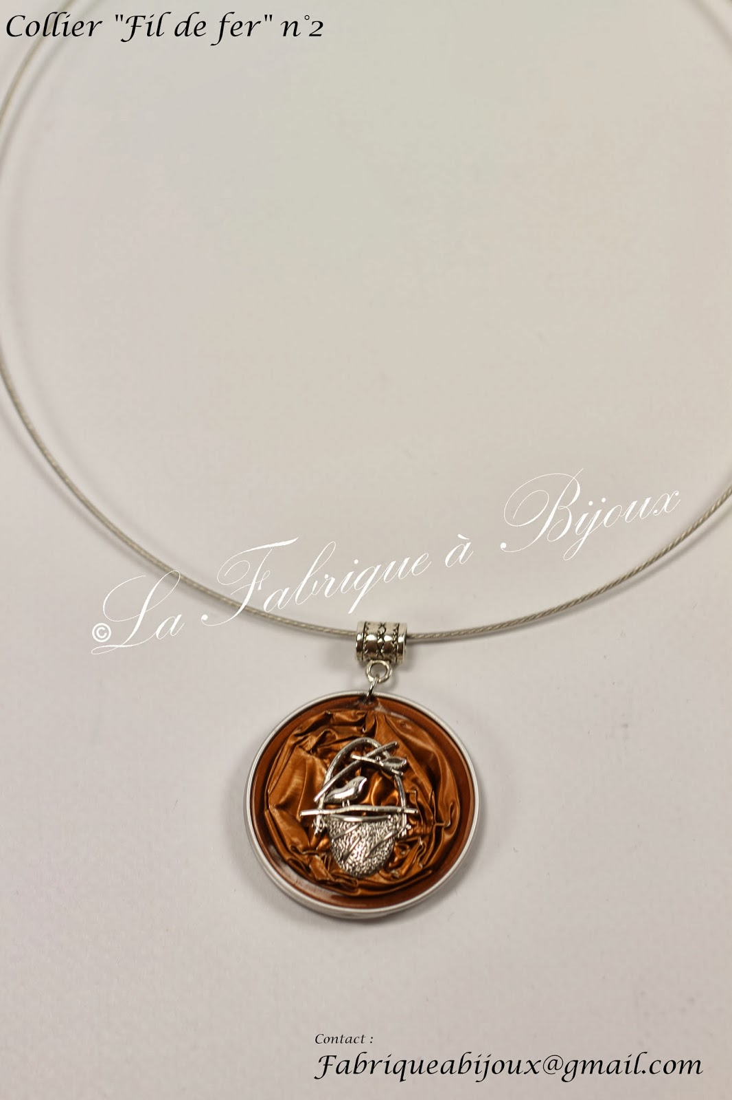 La Fabrique à Bijoux: Les colliers "Fil de fer"