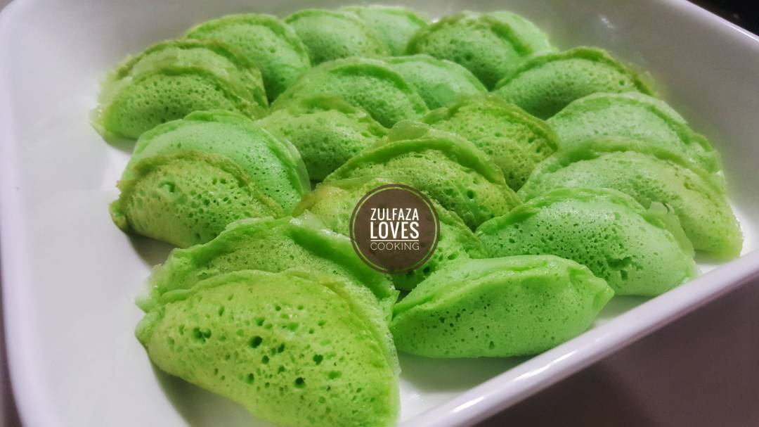 ZULFAZA LOVES COOKING: Kuih Seri Bulan atau Kuih Tangkup atau Kuih Apam ...