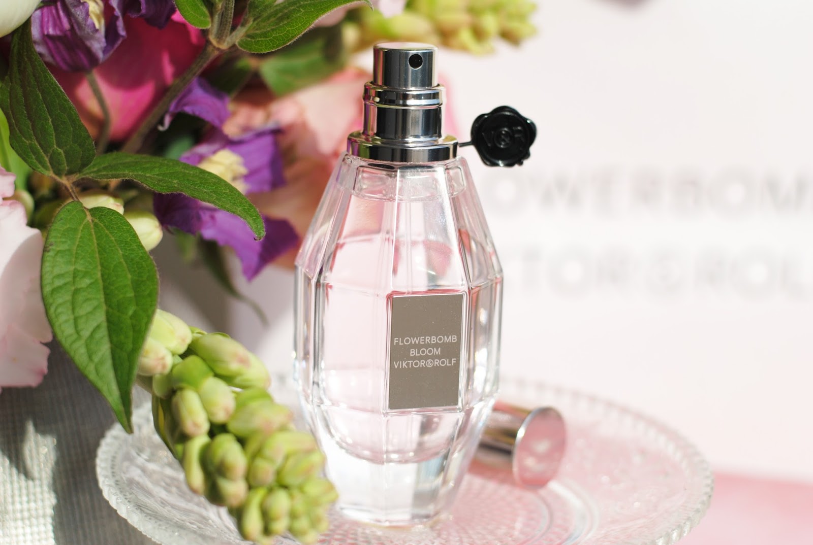 I AM A FASHIONEER: Viktor & Rolf - Flowerbomb Bloom