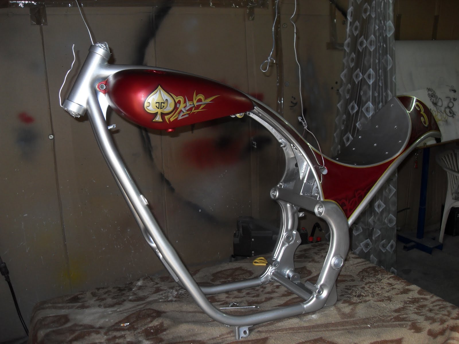 Joe's Garage - Custom Motorcycles & Tattoos: XJ Cafe Racer