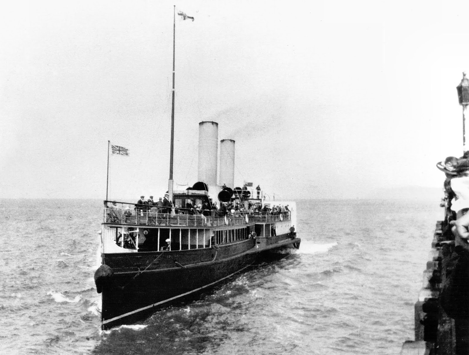 thanetonline: Pictures of Paddle Steamers Click to Enlarge