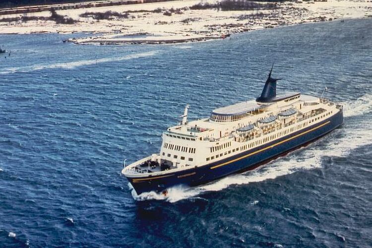 Ridin' w/Rileydog 2 Alaska (from FL!)