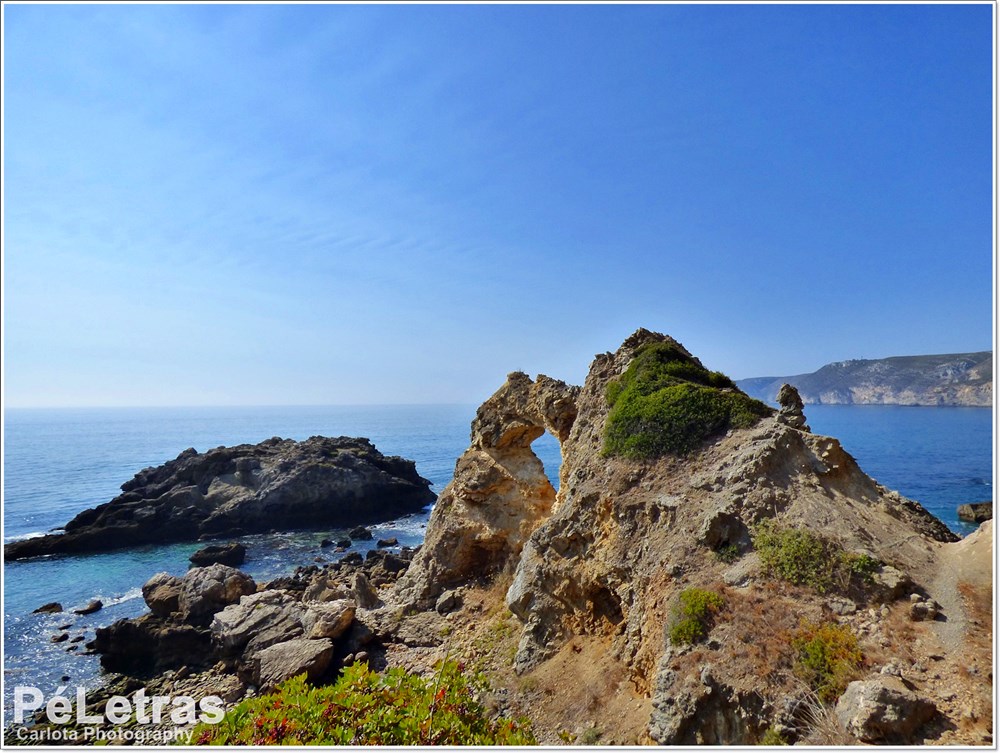 PéLetras: Parque Natural da Arrábida: Cova da Mijona e Praia do Inferno