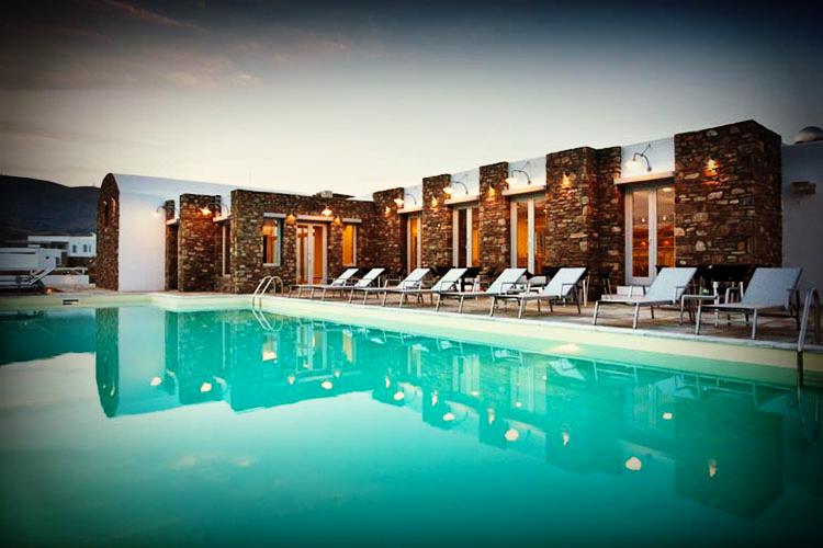 Rizes Hotel, Serifos